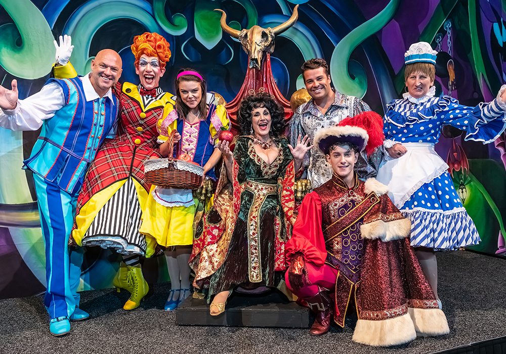 ‘Snow White & the Seven Dwarfs’ The Birmingham Hippodrome. 16 Se ...